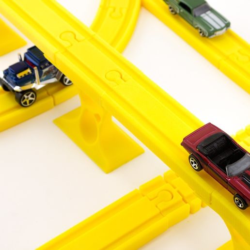 🚆 Toy Train Tracks・Free STL File for ・Cults