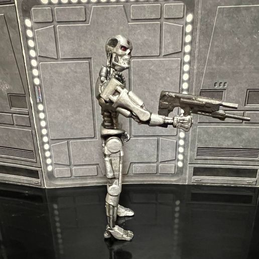 TERMINATOR T-800 CYBERDYNE SYSTEMS MODEL 101, 1/18 CUSTOM ARTICULATED ...
