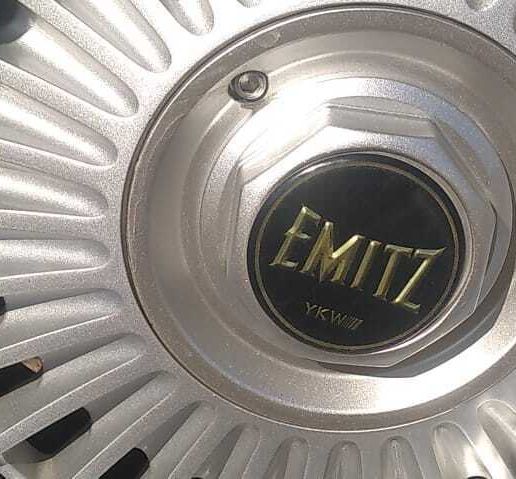 STL file Emitz Like Center Caps 👽 ・Template to download and 3D print・Cults