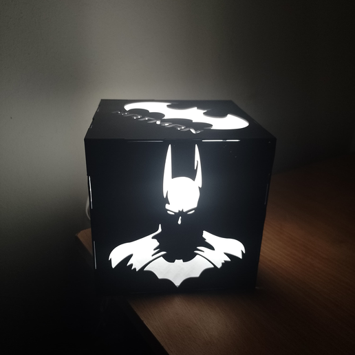 STL file Batman Lamp 🔦 ・Design to download and 3D print・Cults