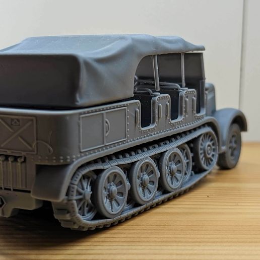 🇩🇪 Half-track Sd.Kfz.8 DB9 Zugkraftwagen 12t + Crewmen (Germany, WW2 ...