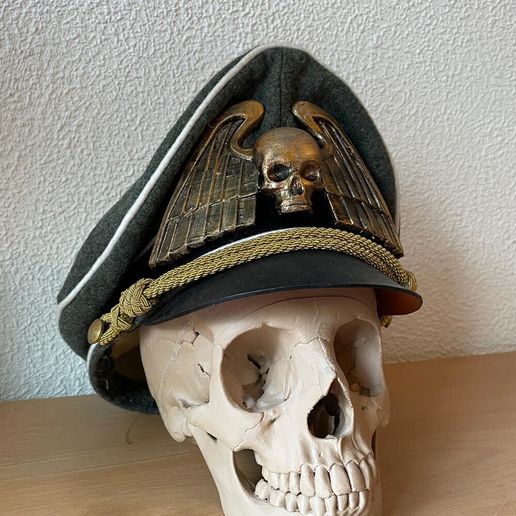 🧢 Commissar Cap Emblem・ 3D File for 3D printing・Cults