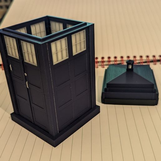3D file TARDIS DR Who 15 (Lidded) for FDM 🦸 ・Template to download and ...