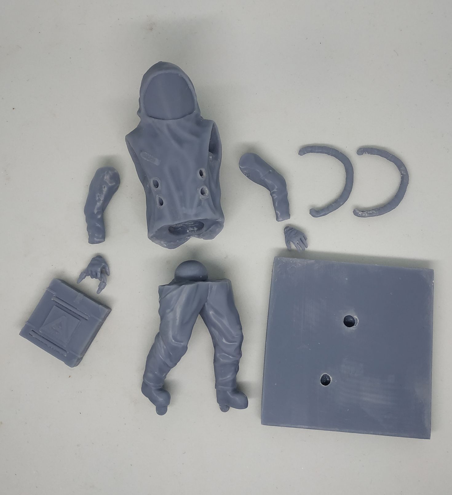 Archivo STL Trastienda Explorador asíncrono・Modelo para descargar y imprimir en 3D・Cults