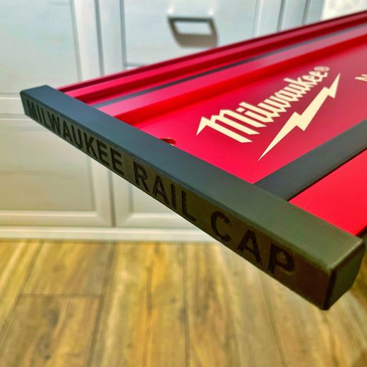 🧢 Protective cap for Milwaukee guide rail (Red)・ STL File for ・Cults