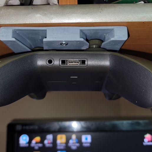 3D printable Xbox controller mount slim and fine • made with Elegoo ...