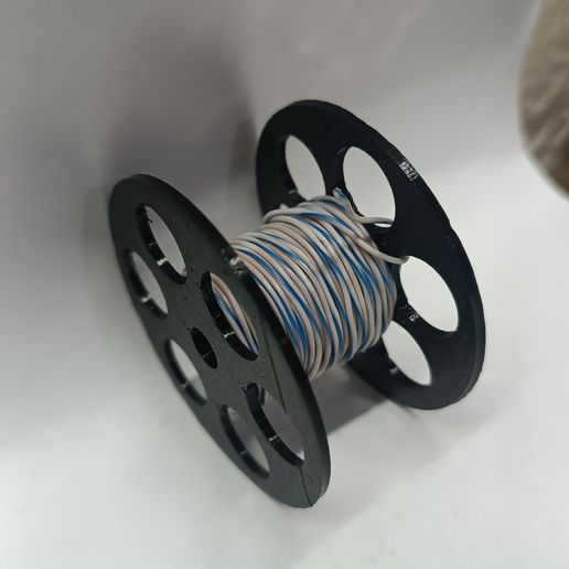 3D print Mini Cable Spool • made with Kingroon kp3s・Cults