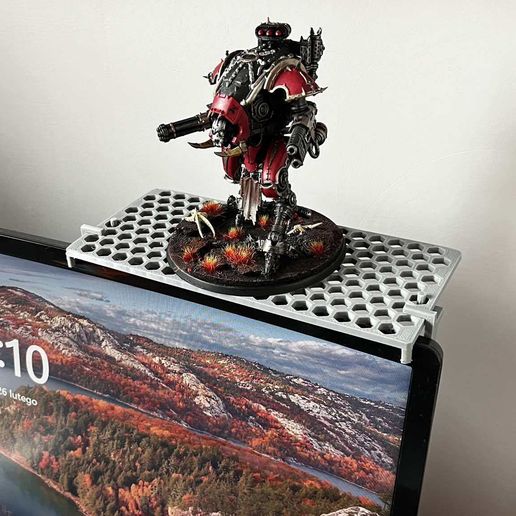 STL file Adjustable hexagon pattern monitor screen shelf 🦵 ・Design to ...