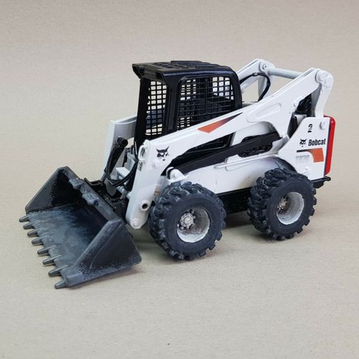 3D print Bobcat S850 1/24 scale skidsteer • made with Anycubic Mono M3 ...