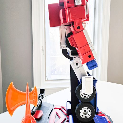 STL file Robosen Optimus Prime Display Stand 🤖 ・3D printable model to ...