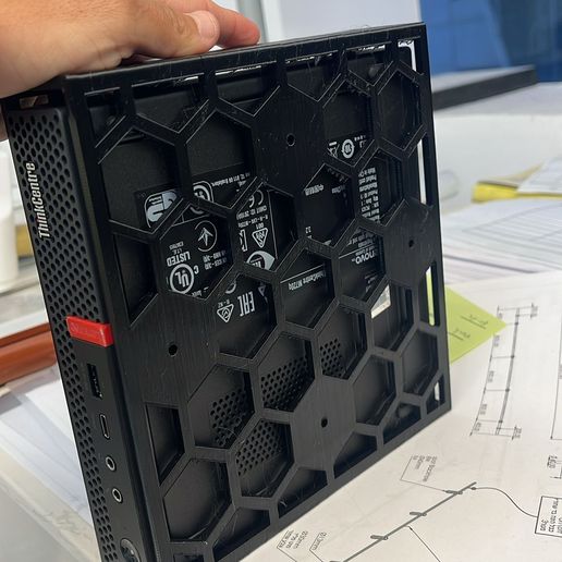 STL file PC wall rack 📱 ・3D print model to download・Cults