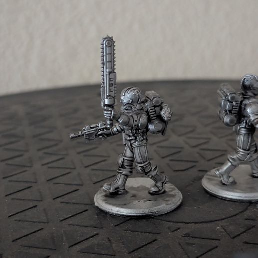 3D printed 28mm Modular Mech Pilot On Foot • made with Elegoo Saturn 3 ...