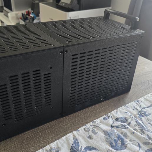 🔗 ADT Link UT3G USB4 eGPU Enclosure・ STL File for 3D printing・Cults