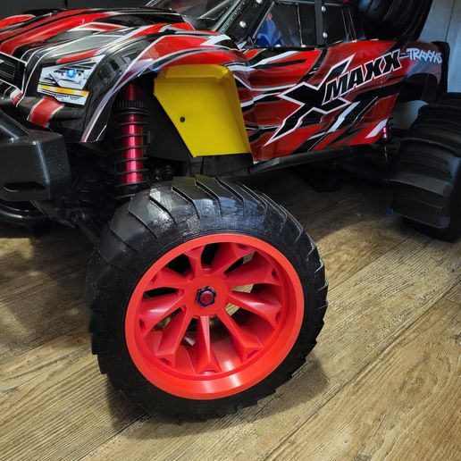 🔌 XMAXX 8.1 inch "Full pull" tires・ STL File for 3D printing・Cults