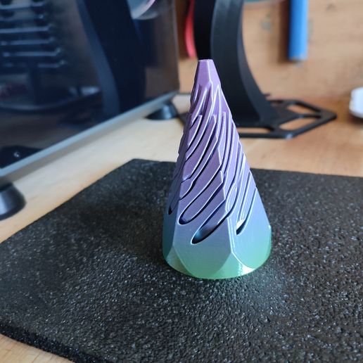 STL file VORTEX THREAD ILLUSION 9 SPINE LEFT SIDE HEXAGONAL 🧵 ・3D ...