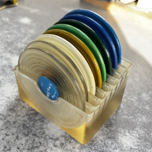 3D printed VINYL COASTER AND STAND • made with Elegoo Saturn 4 ultra・Cults