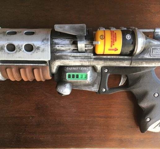 🔫 Fallout Glock 86 Plasma Pistol by 3nikhey rendu imprimable・Impression ...