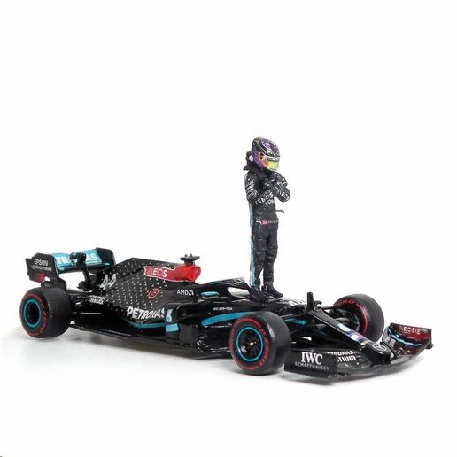 🎨 FIGURE F1 HAMILTON TRIBUTE PANTHER・ STL File for 3D printing・Cults