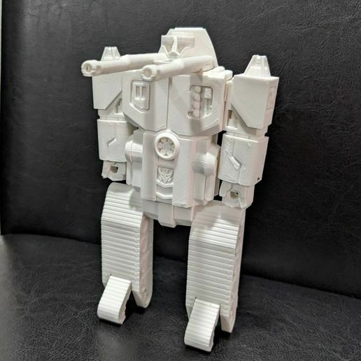 🪖 Decepticon Tank (transformable, single print, no support material ...