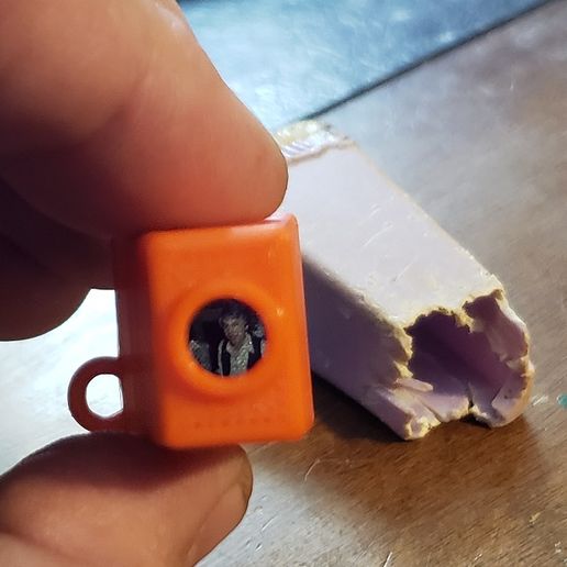 3D print Keychain Photo Full Frame Viewer • made with Ender 3・Cults