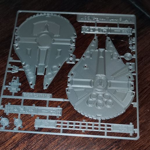 3D printed Millennium Falcon Kit Card by Fixumdude・Cults