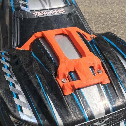 🚁 Traxxas_XMaxx_Front_Bodysaver&washers_byRB・Free 3D File for ・Cults