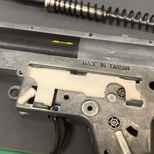 🎲 Selector Plate of AEG V2 gearbox・Free STL File for 3D printing・Cults