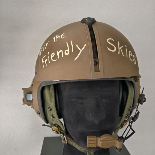 🧑‍ ️ USCM Dropship Pilot Helmet , aliens , Ferro , 3d・ STL File for ・Cults