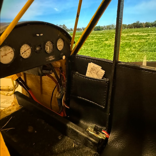🛩️ Piper j3 cub intrument panel・ STL File for 3D printing・Cults