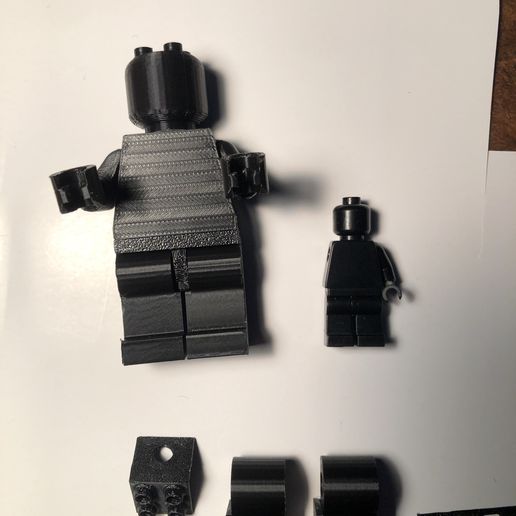 🦸 Lego Compatible Giant Minifigure・Free STL File for 3D printing・Cults