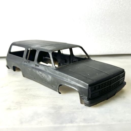 🚙 1/25 Scale 1989 Chevrolet Suburban Body・ 3D File for 3D printing・Cults