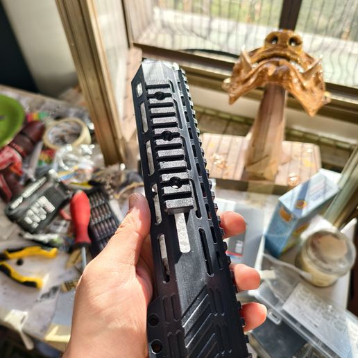 3D printer HANDGUARD M-LOCK AR15 ASG 24,5CM LONG • made with Qidi x ...