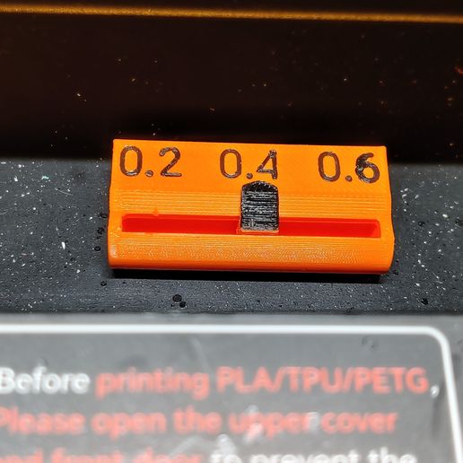 Arquivo grátis STEP Print in place slider to show installed nozzle size ...