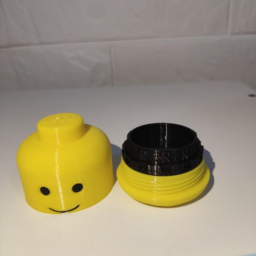 STL file Smiley Face Grinder, grinder head grinder with smile 💭 ・Model ...