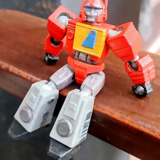 🤖 Blaster Action Master・Free 3D File for 3D printing・Cults