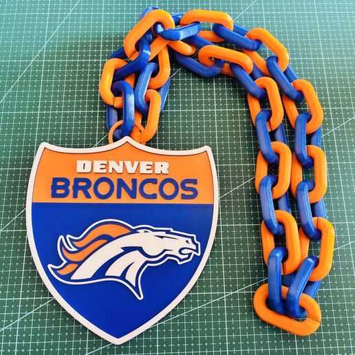 🛡️ DENVER BRONCOS NFL SHIELD CHAIN・ STL File for 3D printing・Cults
