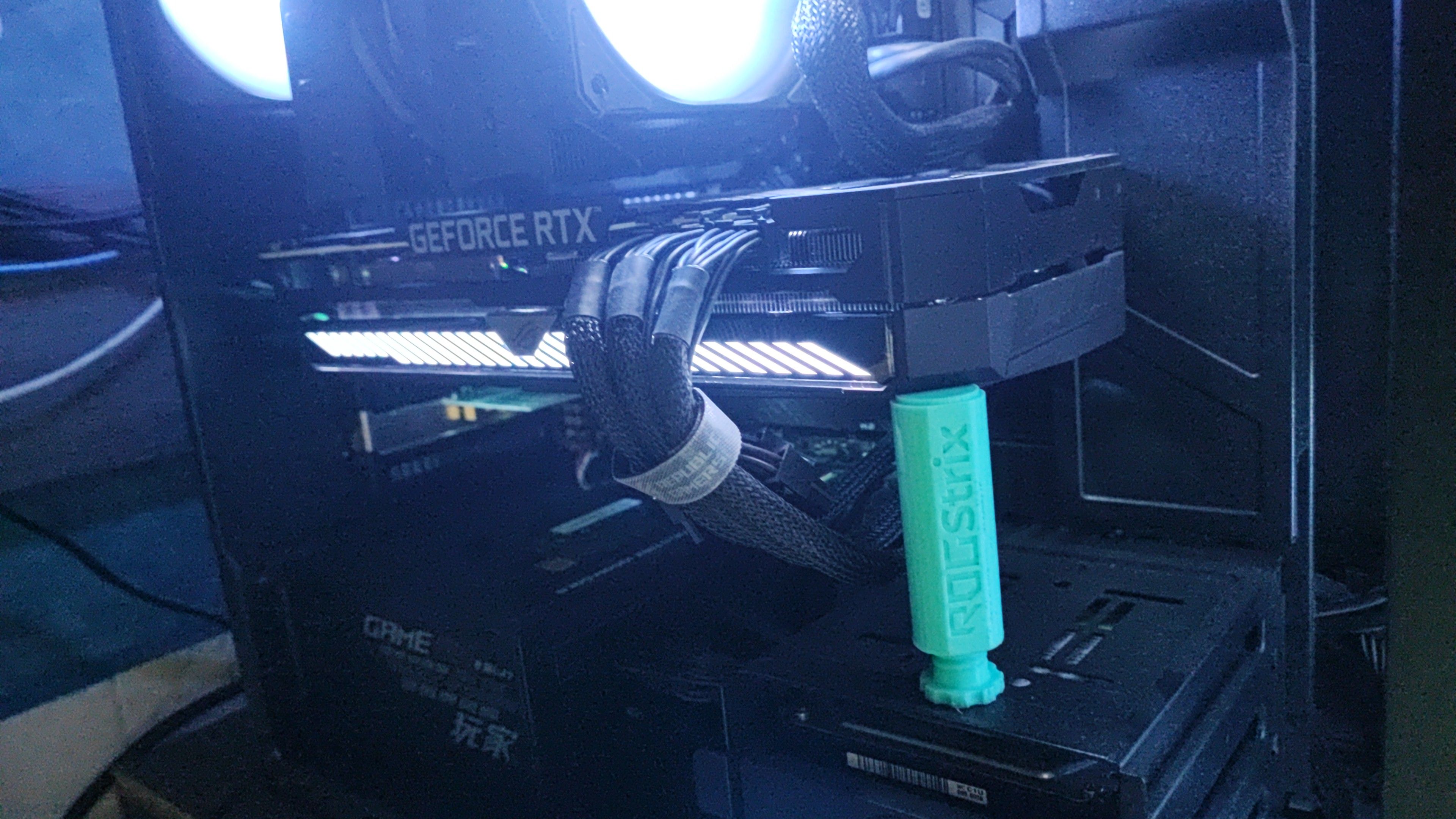 Archivo STL Soporte para GPU (tarjeta gráfica)・Diseño de impresora 3D para descargar・Cults