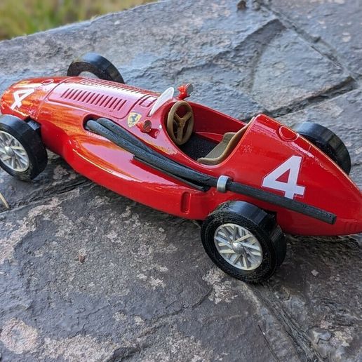 🚗 1954 Ferrari 553 F1 (Pinewood Derby Car Shell)・Free 3D File for ・Cults