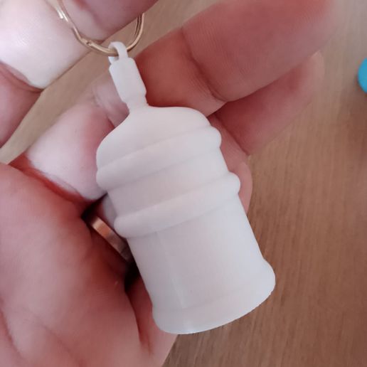 STL file Gallon Of Water Keychain 🚰 ・3D printing idea to download・Cults