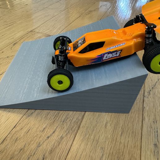 🎲 Losi Micro B ramp・ STL File for 3D printing・Cults