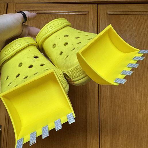 STL file Croc Toothed Bucket Jibbit 🪣 ・3D print design to download・Cults
