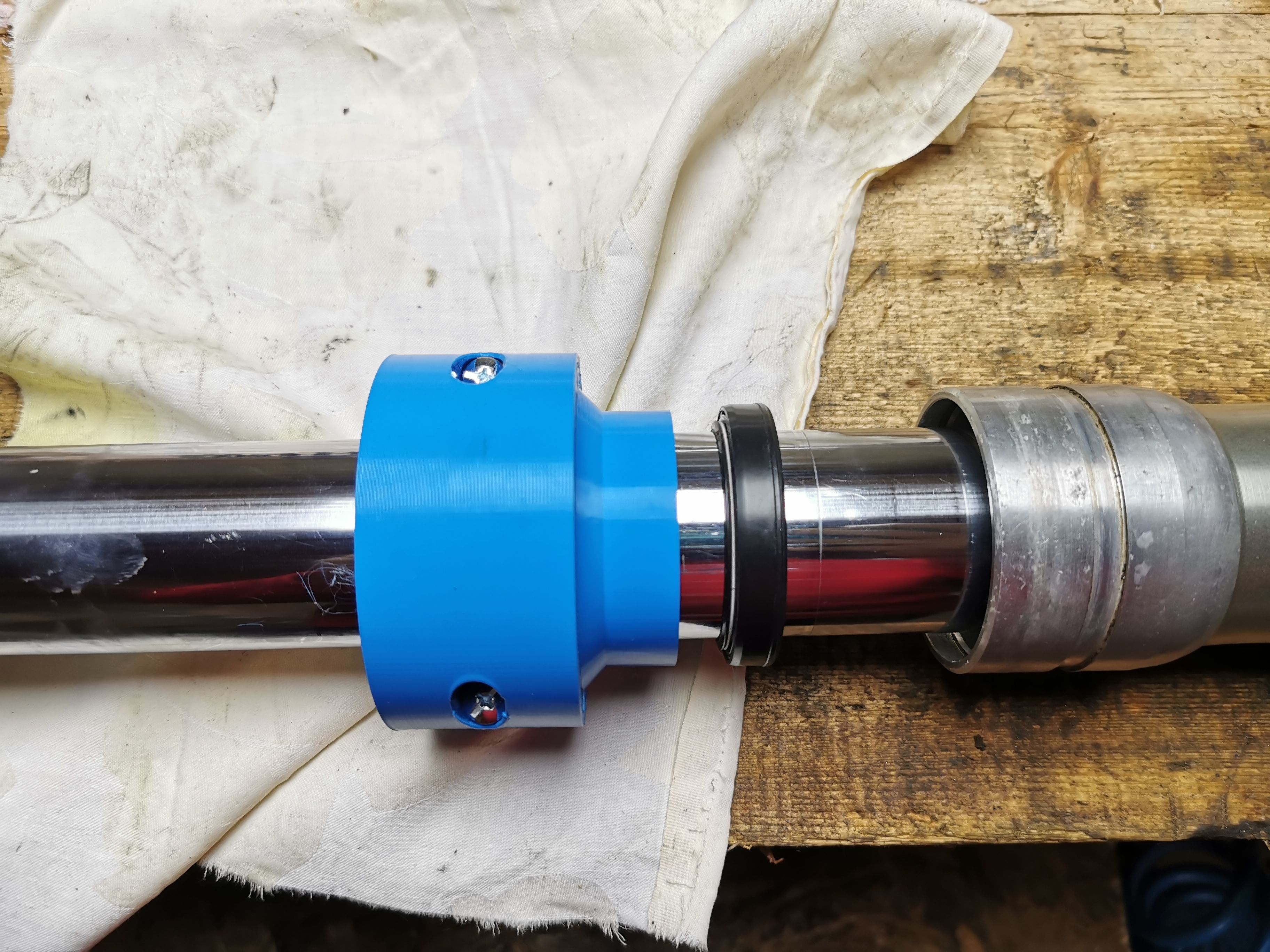 STL file fork oil seal tool・Design to download and 3D print・Cults