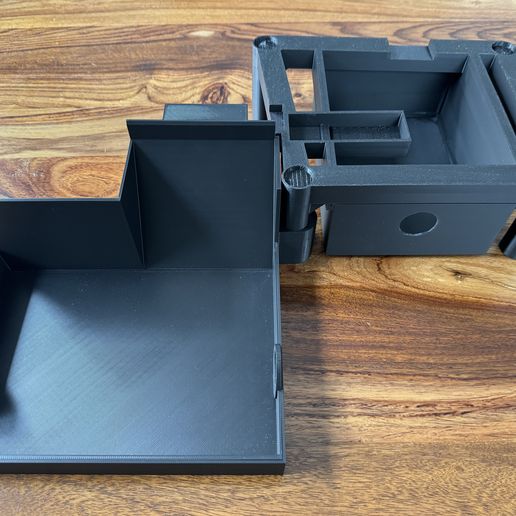 STL file Powerdesk for Version 2 (V3+V4) of Powermatic 5 🔧 ・3D print ...