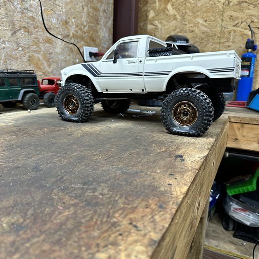 🚗 Слайдеры - Fit Vanquish VS410 - RC4WD Toyota Hilux TF2 Body ...