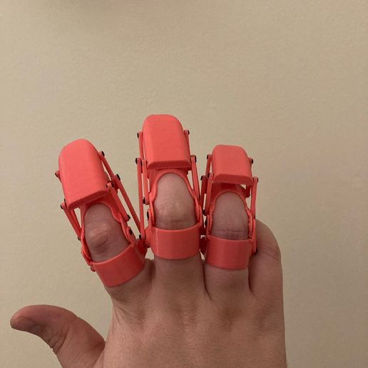 🐱 Cosplay Retractable Panther Claws・ STL File for 3D printing・Cults