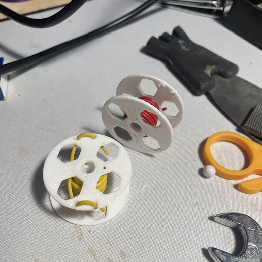 🔌 mini wire spool・Free 3D File for ・Cults