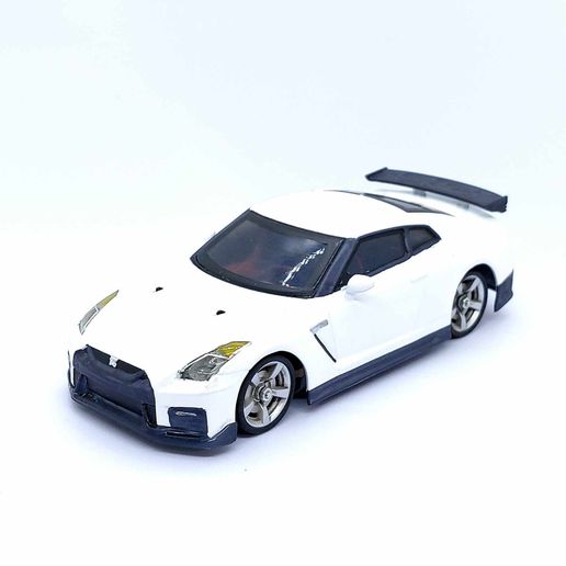 STL file 17 GT-R Nismo Body Shell with Dummy Chassis (Xmod and MiniZ) 🐚 ・Model to download and ...