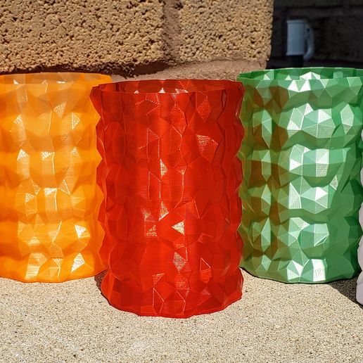 Free STL file Low Poly Tube 👽 ・3D printable object to download・Cults