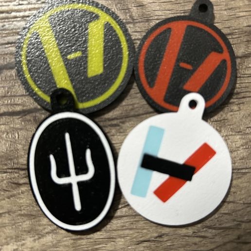 🔑 Twenty One Pilots Key Chain - Clancy (2024)・Free 3D File for ・Cults
