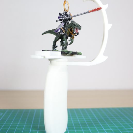 STL file Soporte para pintar miniaturas 🧞‍♂️ (3MF)・3D printer model to ...